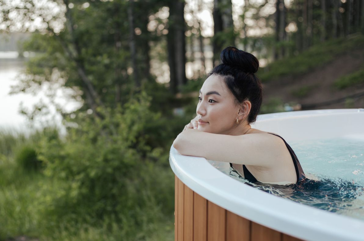 New Study Reveals Health Benefits of Hot Tubs vs. Saunas